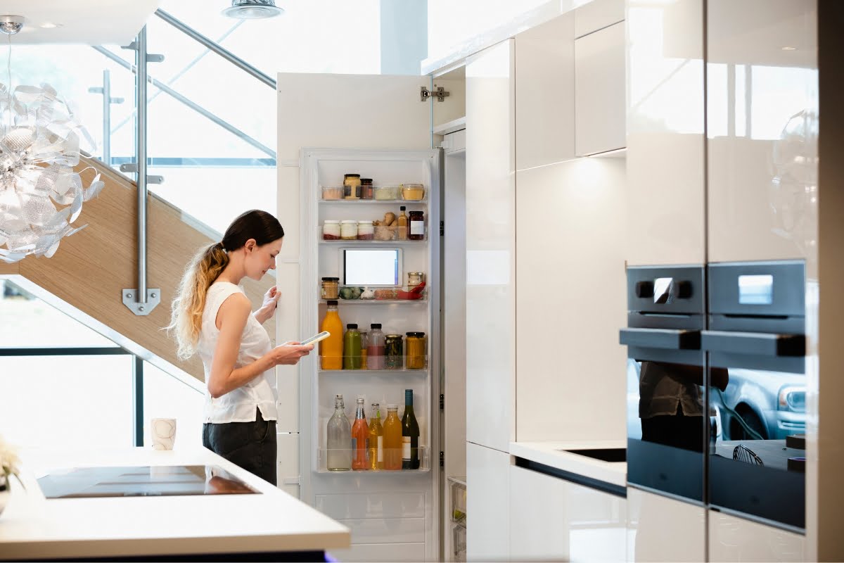 Smart Kitchen Technology: Revolutionizing Kitchens with Home Tech ...